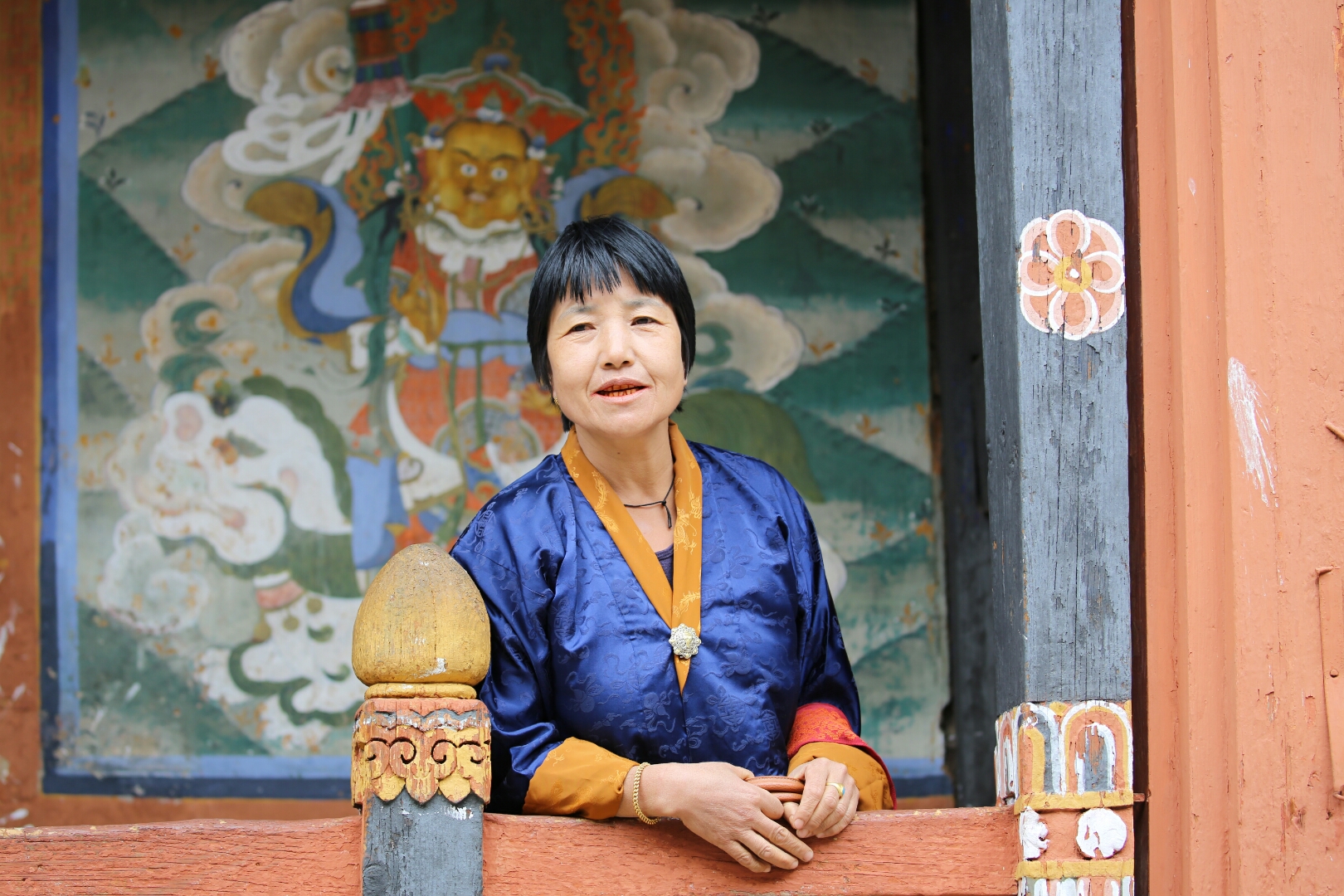 The Evolution of the Kira, Bhutan's national dress for Women - Little ...